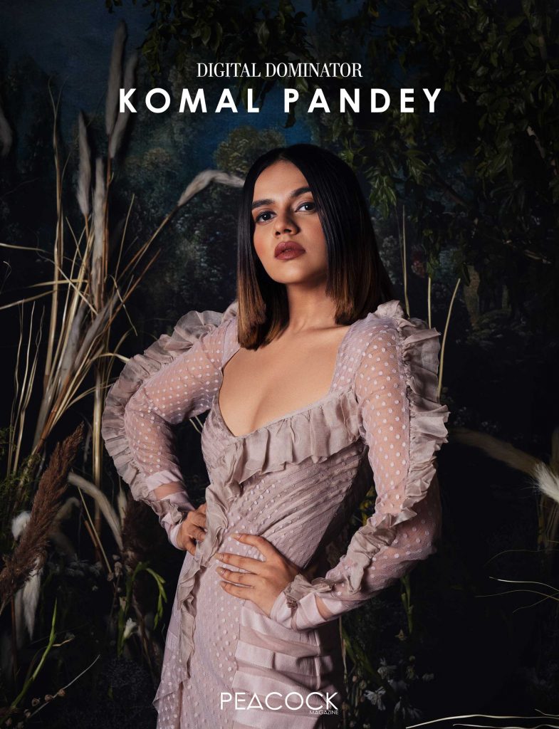 DIGITAL DOMINATOR - KOMAL PANDEY